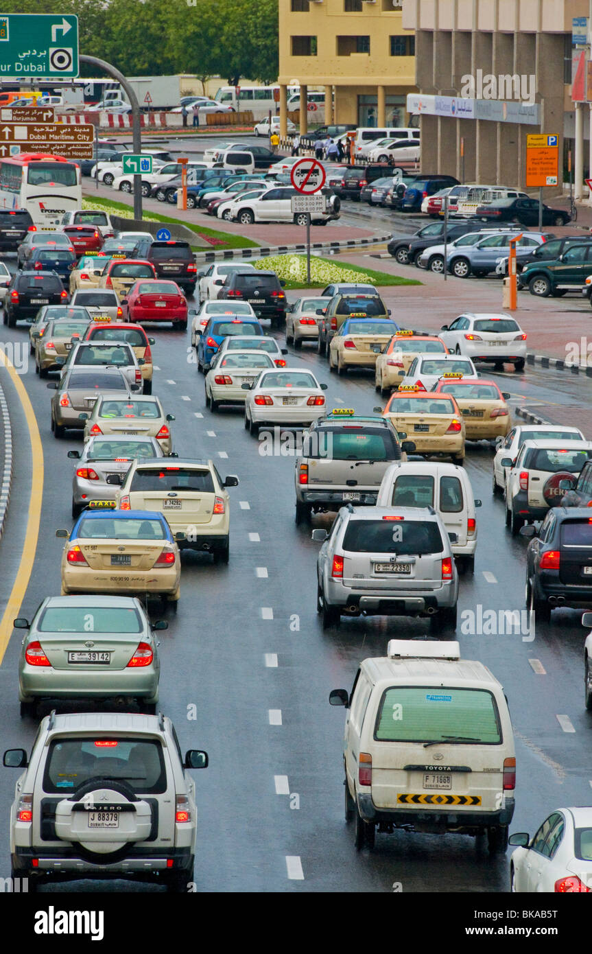 Congested traffic dubai hi-res stock photography and images - Alamy