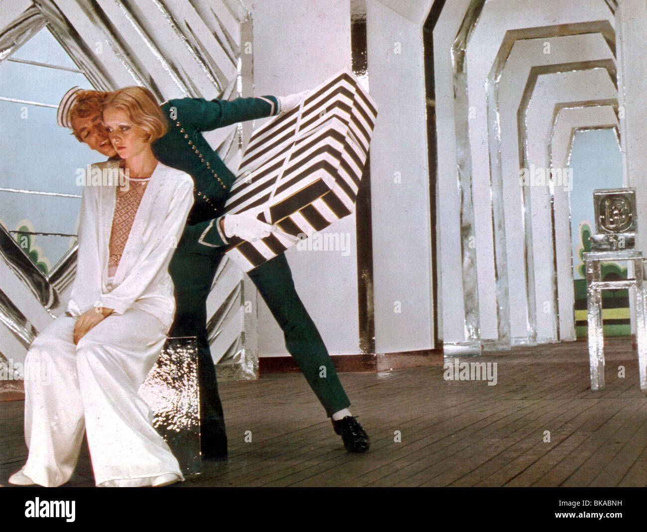 THE BOY FRIEND (1971) CHRISTOPHER GABLE, TWIGGY LAWSON BOY 003FOH Stock ...