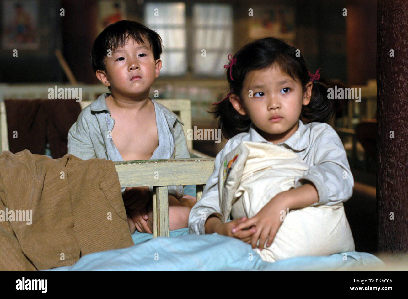Kan shang qu hen mei Little Red Flowers Year : 2006 - China Director ... Kan shang qu hen mei Little Red Flowers Year : 2006 - China Director ...