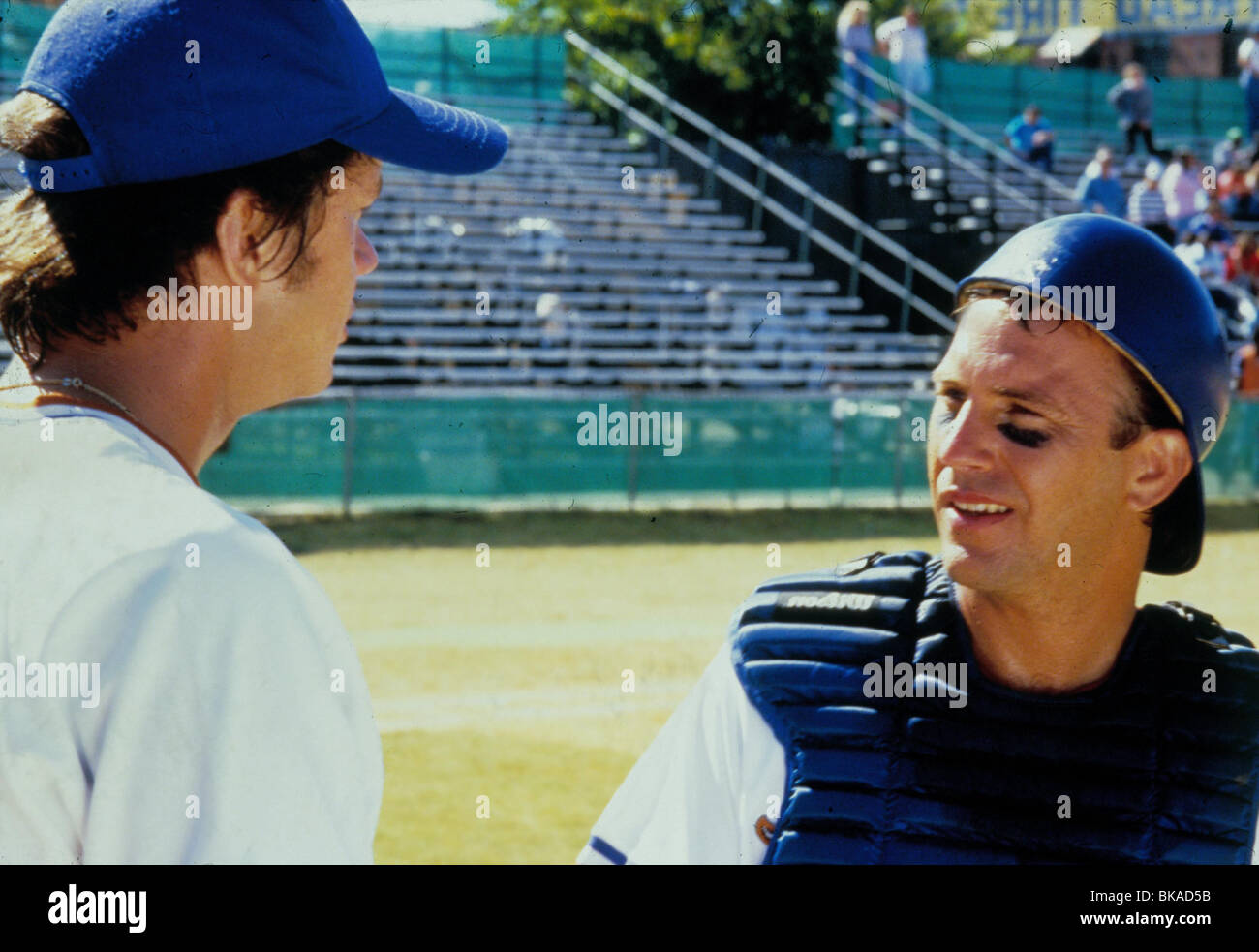 BULL DURHAM (1988) TIM ROBBINS, KEVIN COSTNER BUD 034 Stock Photo - Alamy
