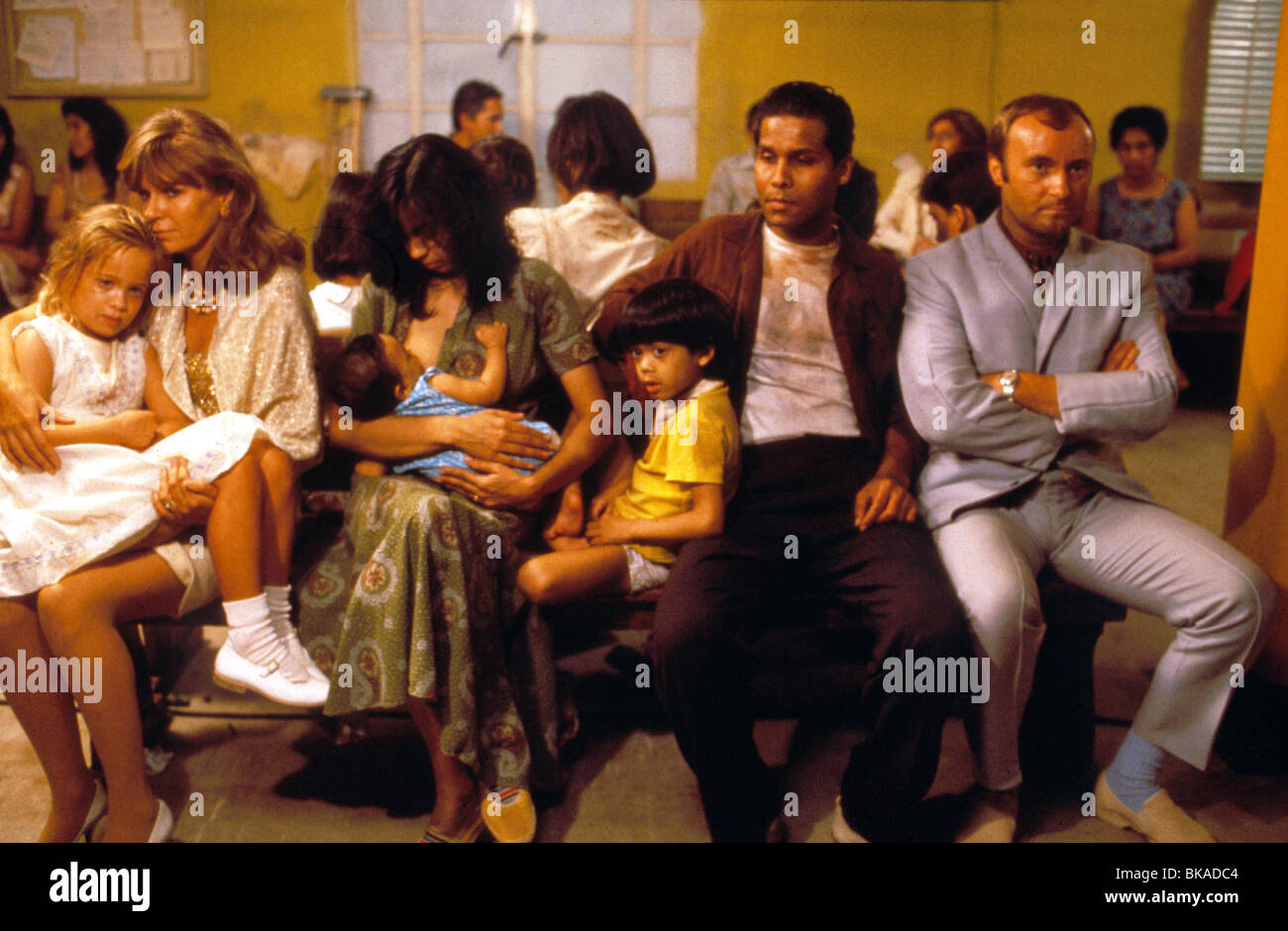BUSTER (1988) ELLEN BEAVEN, JULIE WALTERS, PHIL COLLINS BUSR 006 Stock ...
