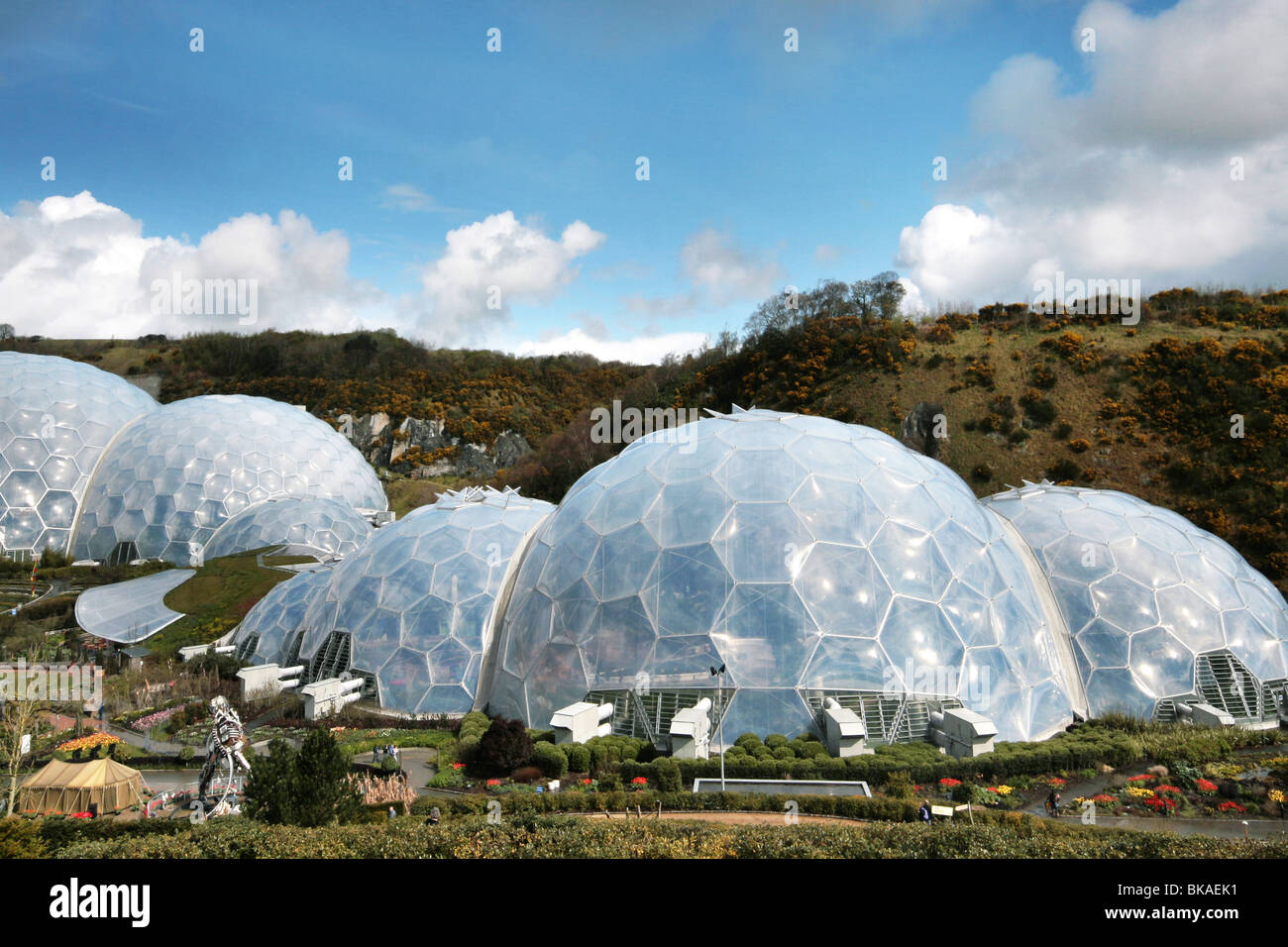Biodomes eden project hi-res stock photography and images - Alamy