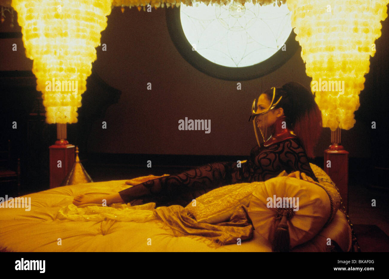 THE CELL -2000 JENNIFER LOPEZ Stock Photo - Alamy