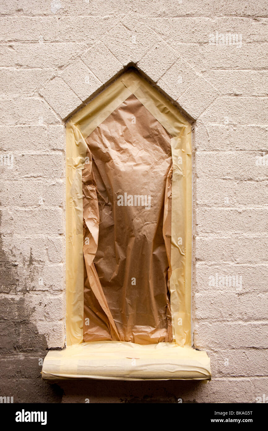 Masking your windows hi-res stock photography and images - Alamy