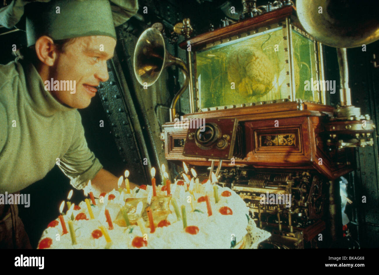 City of lost children film hi-res stock photography and images - Alamy