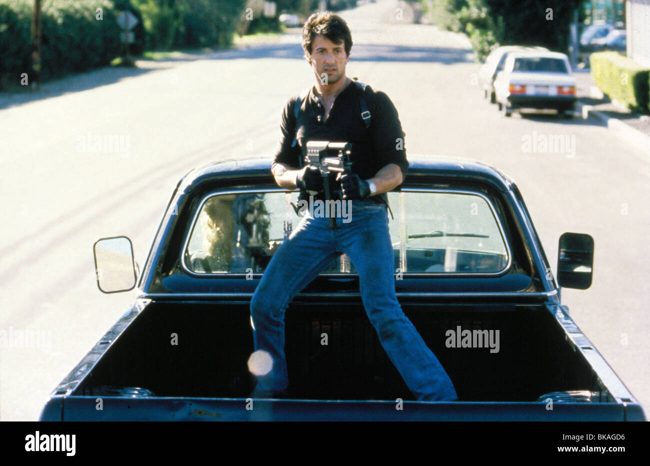 Cobra sylvester stallone 1986 hi-res stock photography and images - Alamy