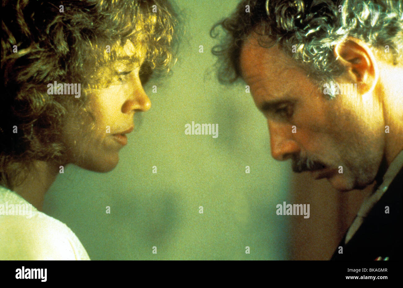 COMING HOME (1978) JANE FONDA, BRUCE DERN CMHM 012 Stock Photo - Alamy