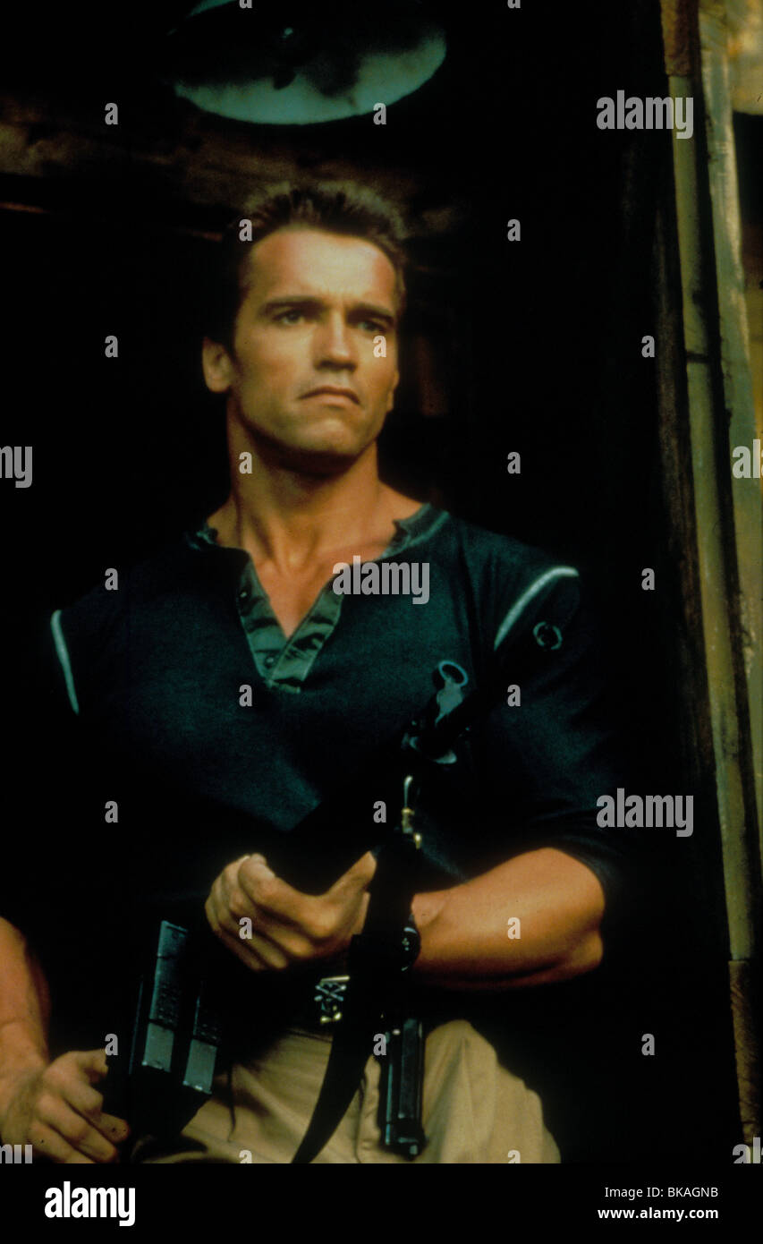 COMMANDO (1985) ARNOLD SCHWARZENEGGER CMD 050 Stock Photo - Alamy