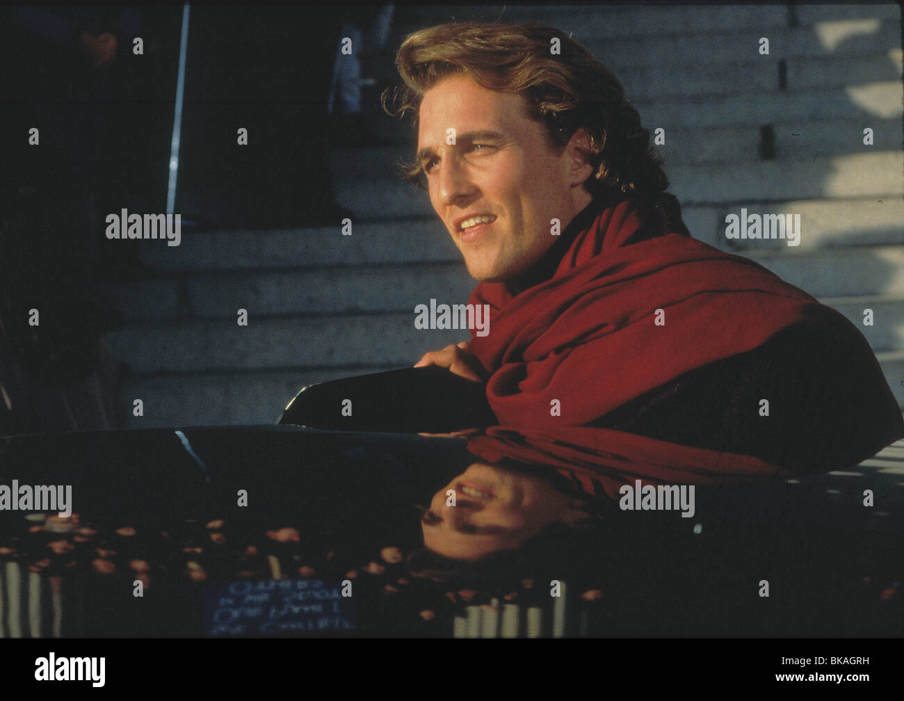 Contact 1997 matthew mcconaughey hi-res stock photography and images ...