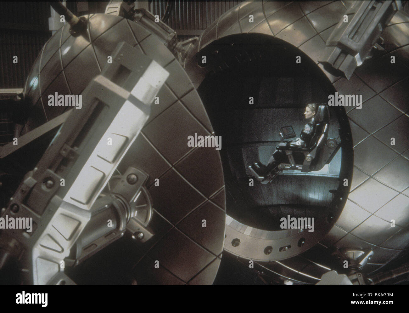 Contact 1997 film hi-res stock photography and images - Alamy