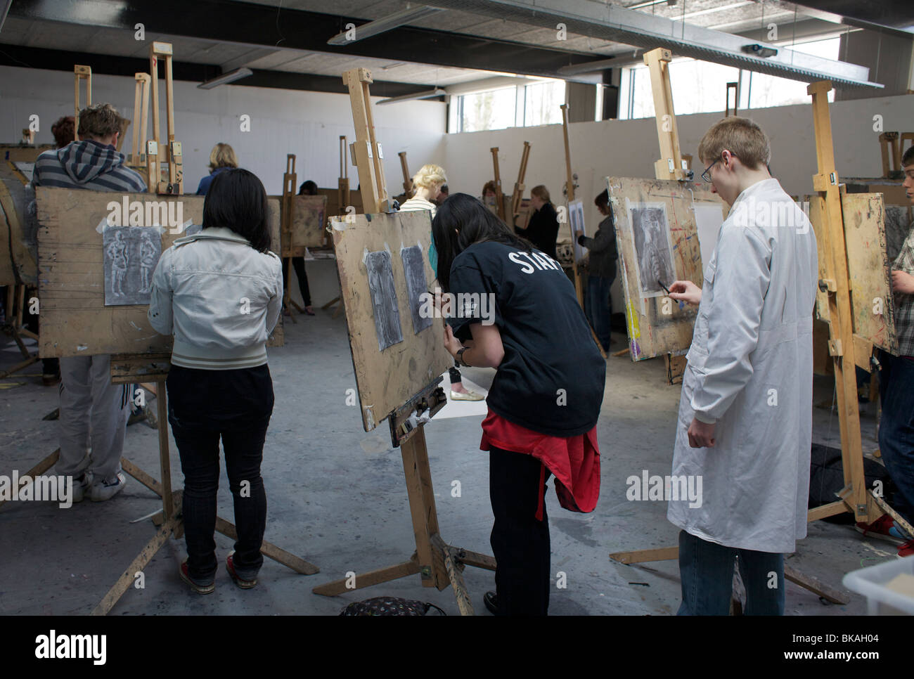 Students attending art class to improve there drawing skills, with a ...