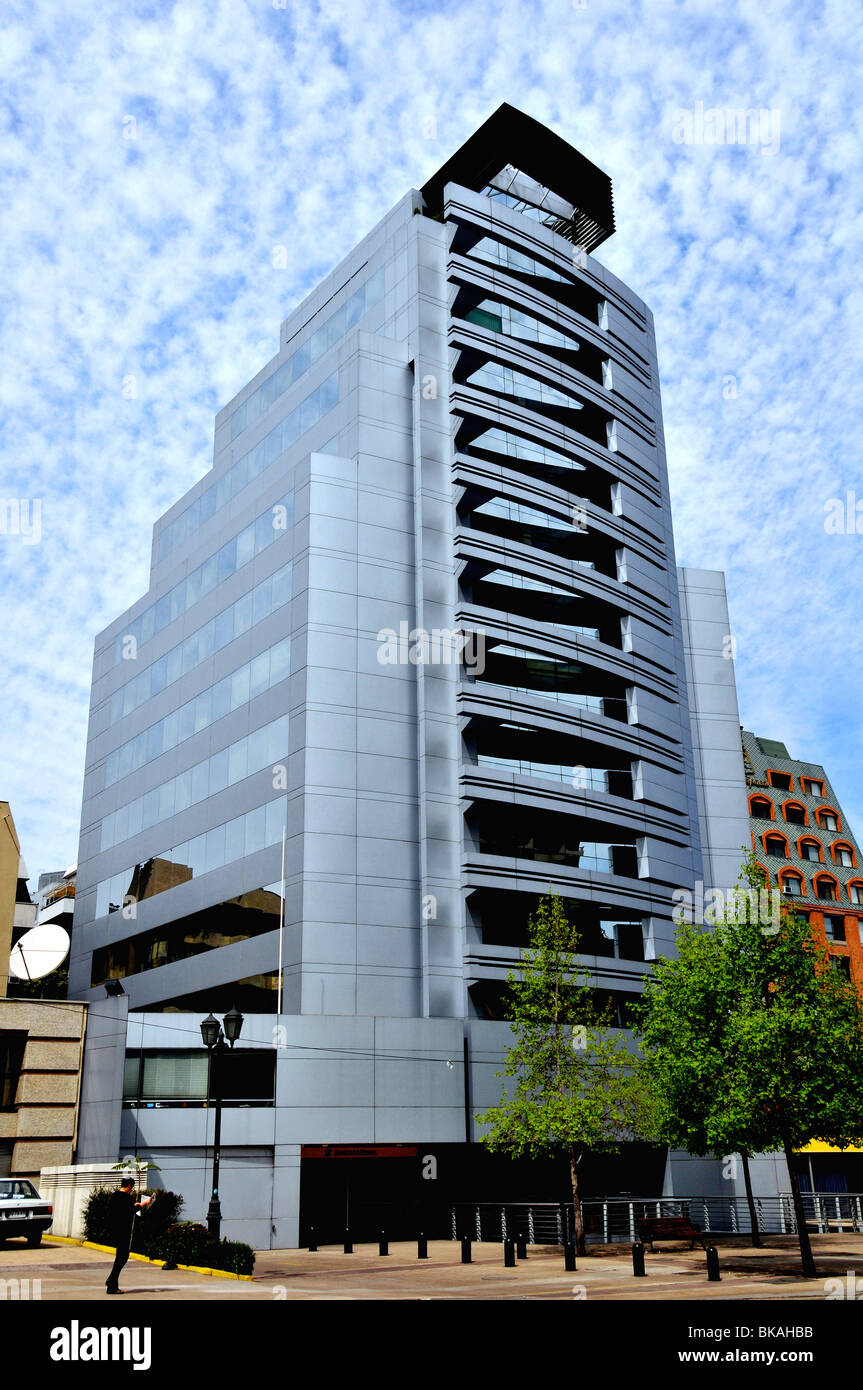 Modern tower building hi-res stock photography and images - Alamy