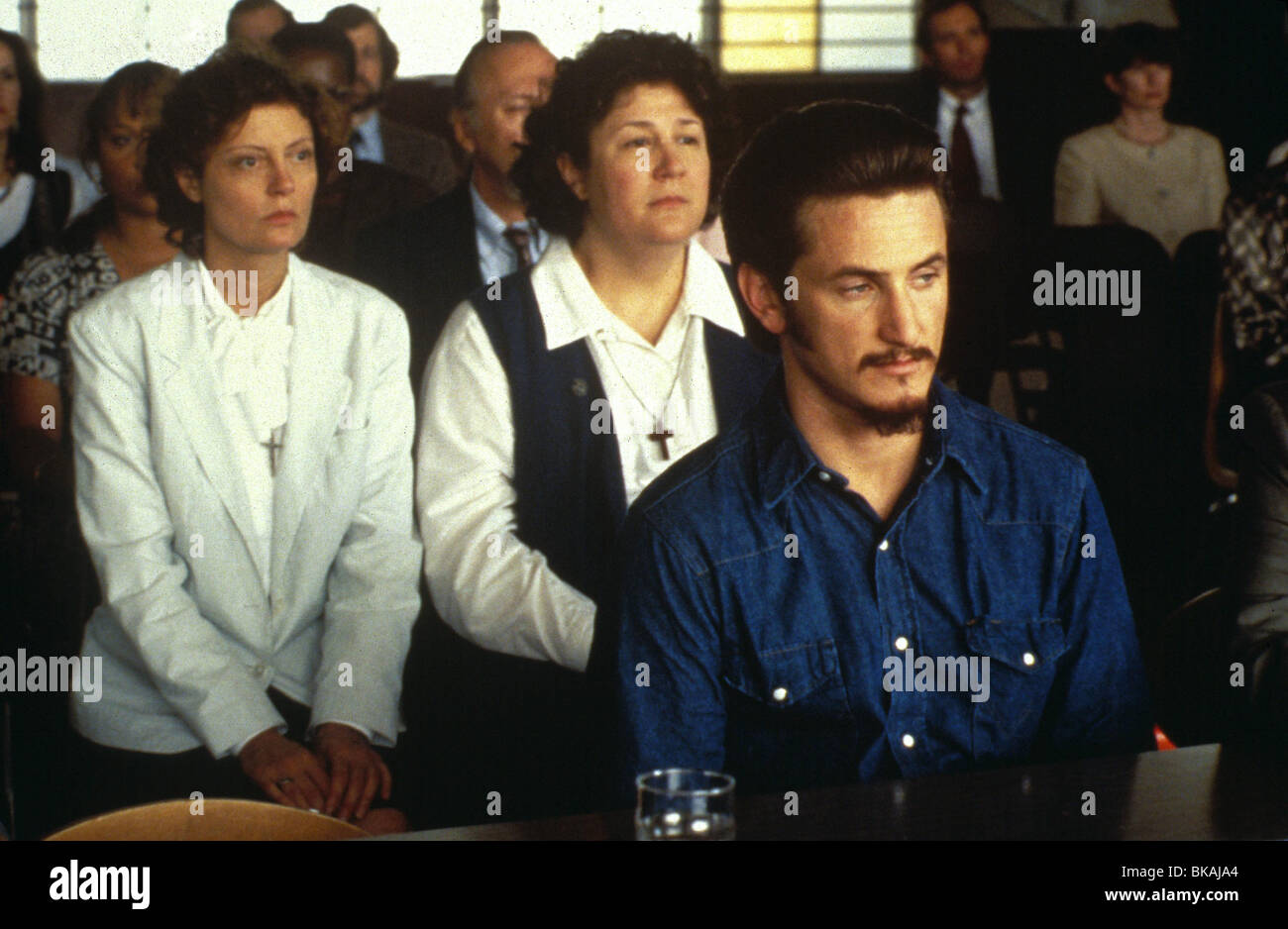 DEAD MAN WALKING (1995) SUSAN SARANDON, SEAN PENN DMWA 029 Stock Photo ...