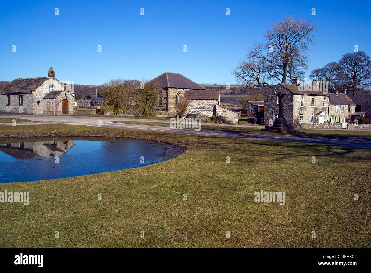 Foolow hi-res stock photography and images - Alamy