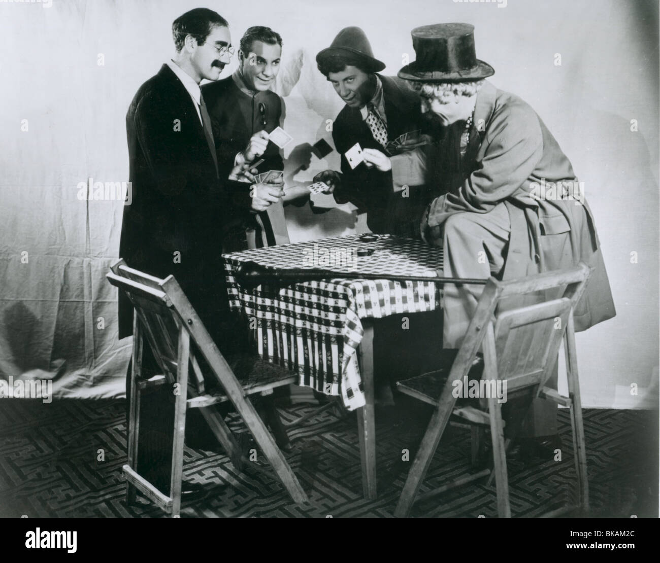 Zeppo marx hi-res stock photography and images - Alamy