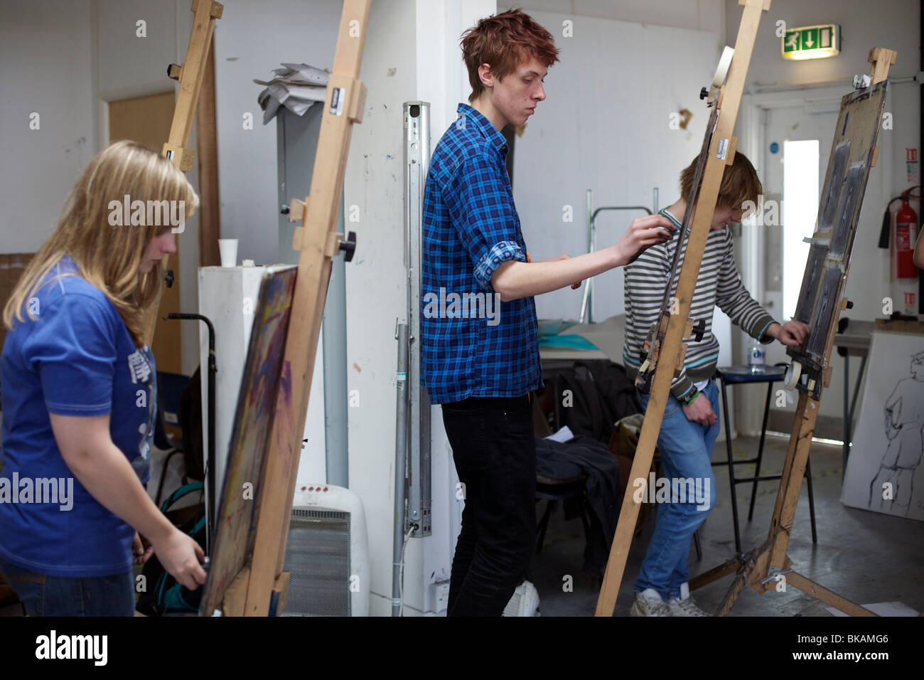 Students attending art class to improve there drawing skills, with a ...