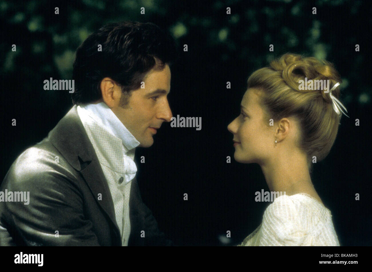 EMMA (1996) JEREMY NORTHAM, GWYNETH PALTROW EMMM 029 Stock Photo - Alamy