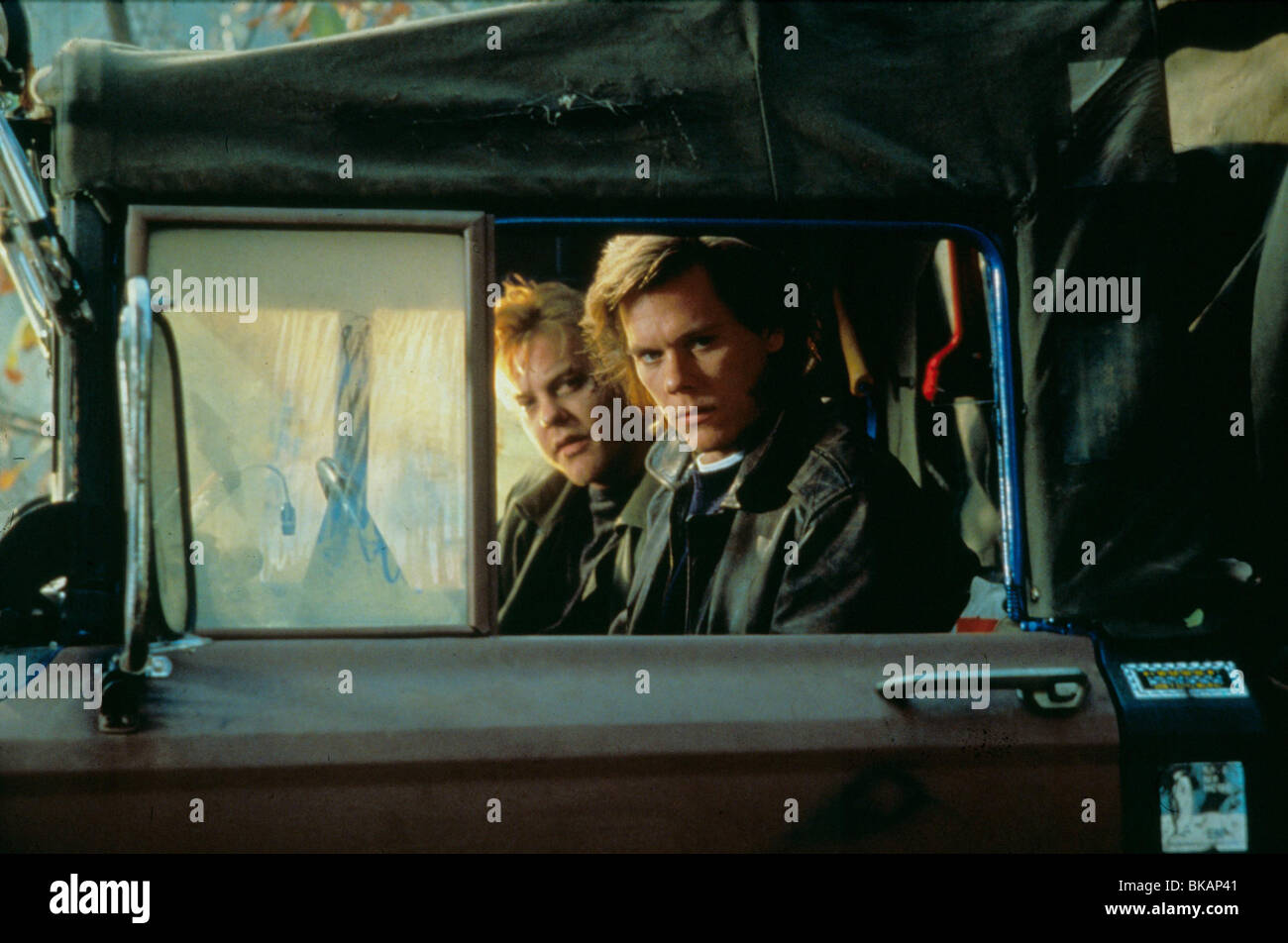 FLATLINERS (1990) KIEFER SUTHERLAND, KEVIN BACON FLT 069 L MOVIESTORE COLLECTION LTD Stock Photo ...