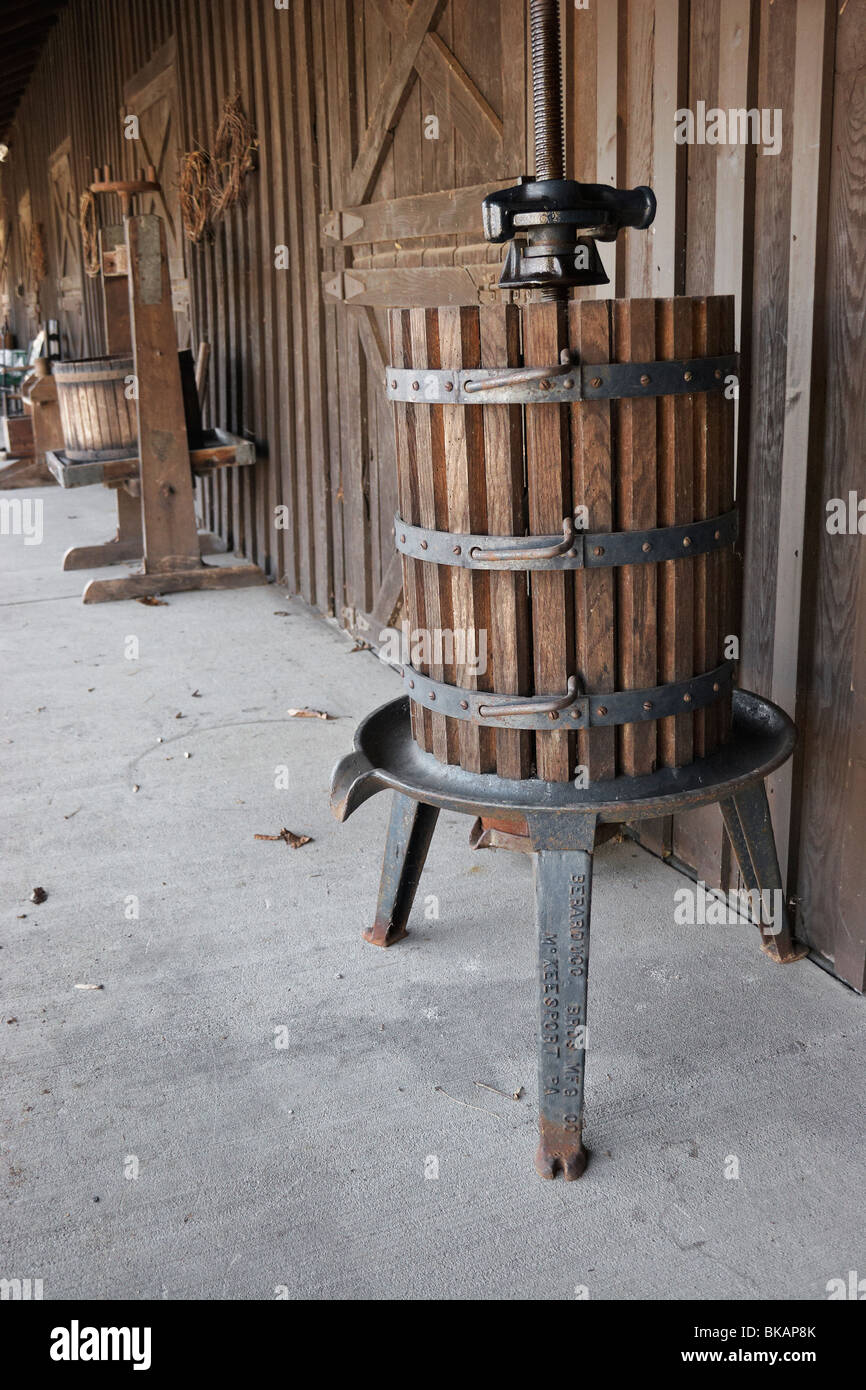Antique grape press hi-res stock photography and images - Alamy