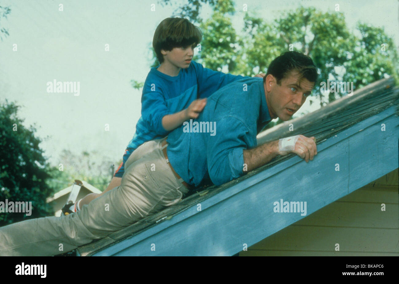 Mel gibson elijah wood forever hi-res stock photography and images - Alamy