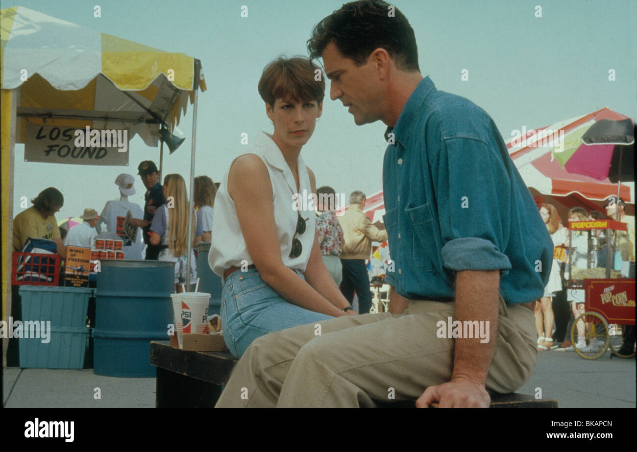 FOREVER YOUNG (1992) JAMIE LEE CURTIS, MEL GIBSON FVYN 094 MOVIESTORE ...