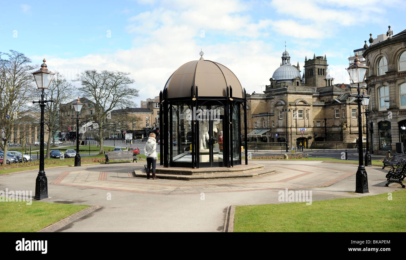 Harrogate town centre in Yorkshire UK information kiosk Stock Photo - Alamy