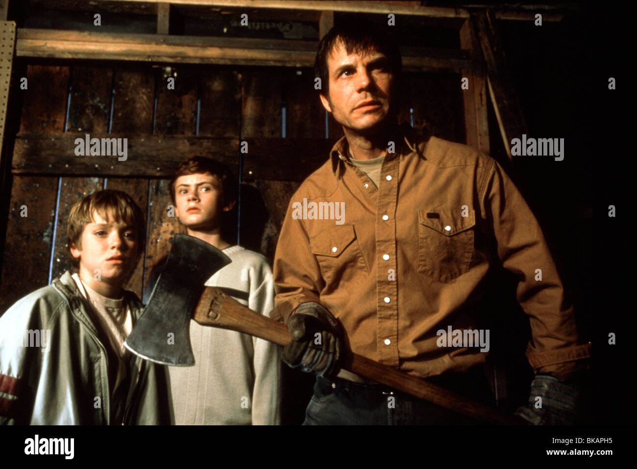 FRAILTY (2001) JEREMY SUMPTER, MATTHEW O'LEARY, BILL PAXTON FRLT 001 1 ...