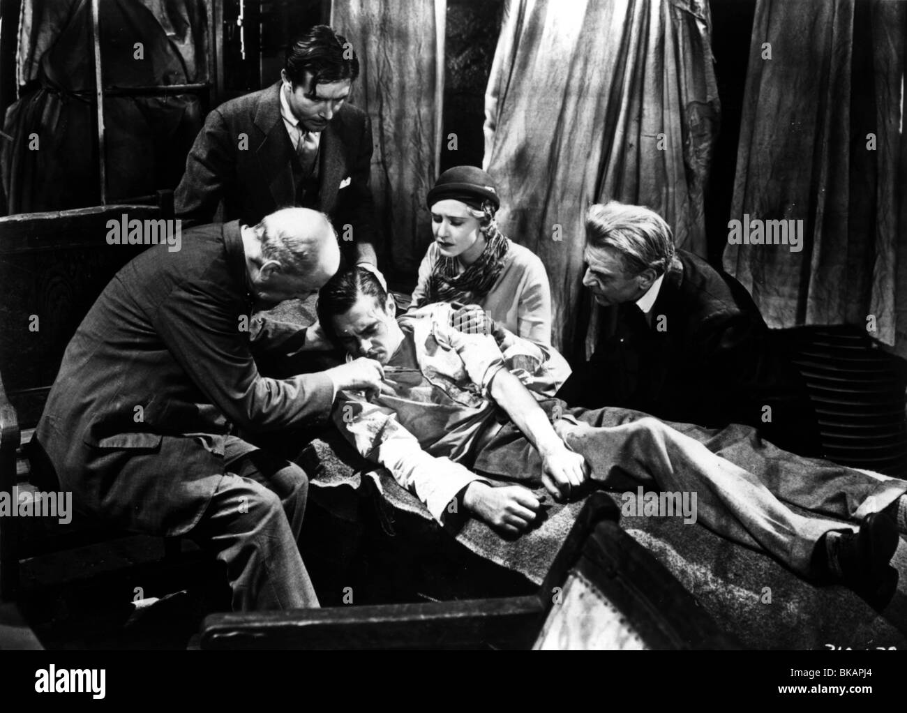 FRANKENSTEIN (1931) COLIN CLIVE, MAE CLARKE FRKN 026P MOVIESTORE ...