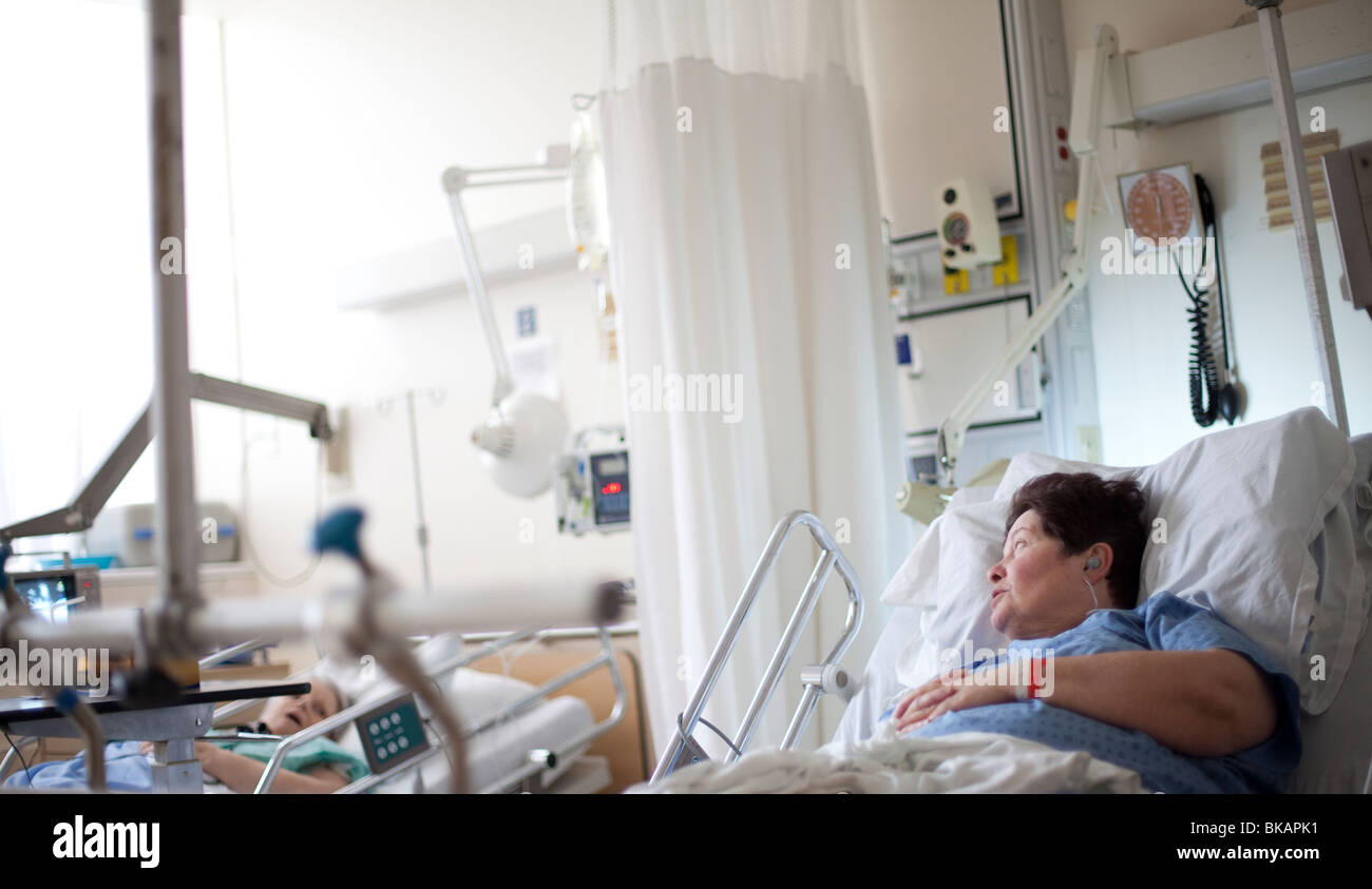 Hospital waiting room canada hi-res stock photography and images - Alamy