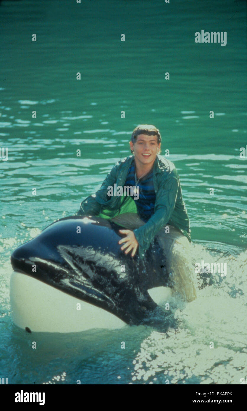 FREE WILLY 3: THE RESCUE (1997) JASON JAMES RICHTER RFW3 033 MOVIESTORE ...
