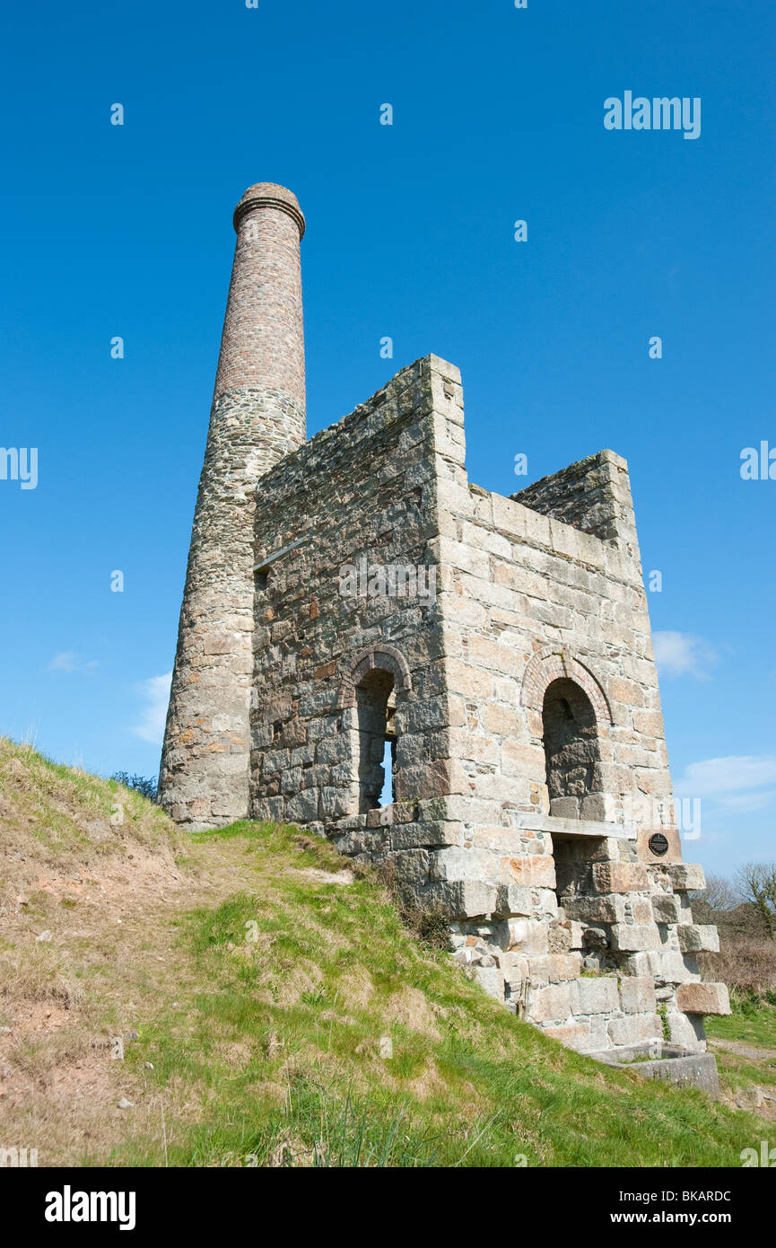 Engine House Cornwall UK Stock Photo - Alamy