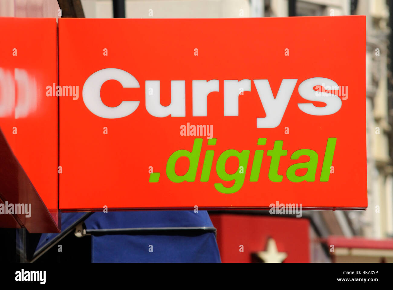 Currys electronics hi-res stock photography and images - Alamy