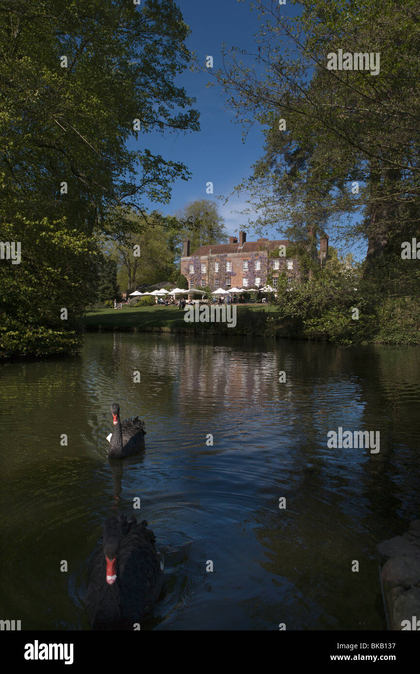 Pashley manor gardens hi-res stock photography and images - Alamy