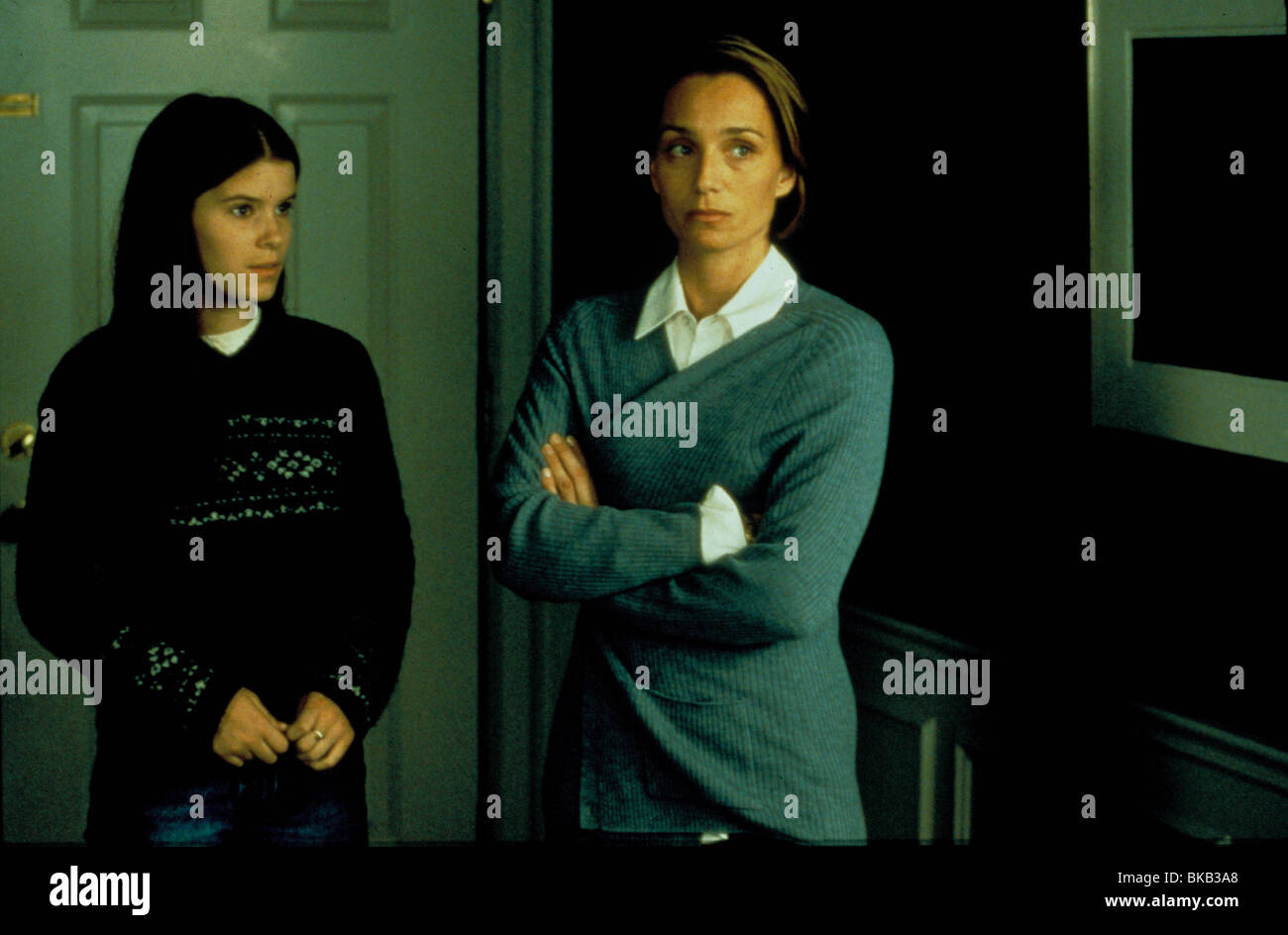 RANDOM HEARTS (1999) KATE MARA, KRISTIN SCOTT THOMAS RAHE 033 Stock ...