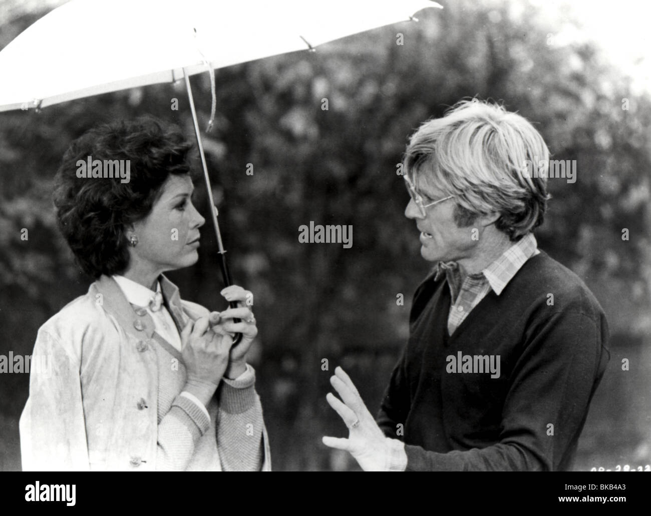 ROBERT REDFORD (DIR) O/S " ORDINARY PEOPLE " (1980) WITH MARY TYLER ...