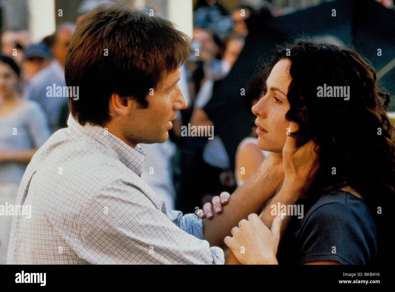 RETURN TO ME (2000) DAVID DUCHOVNY, MINNIE DRIVER RTM 096 Stock Photo ...