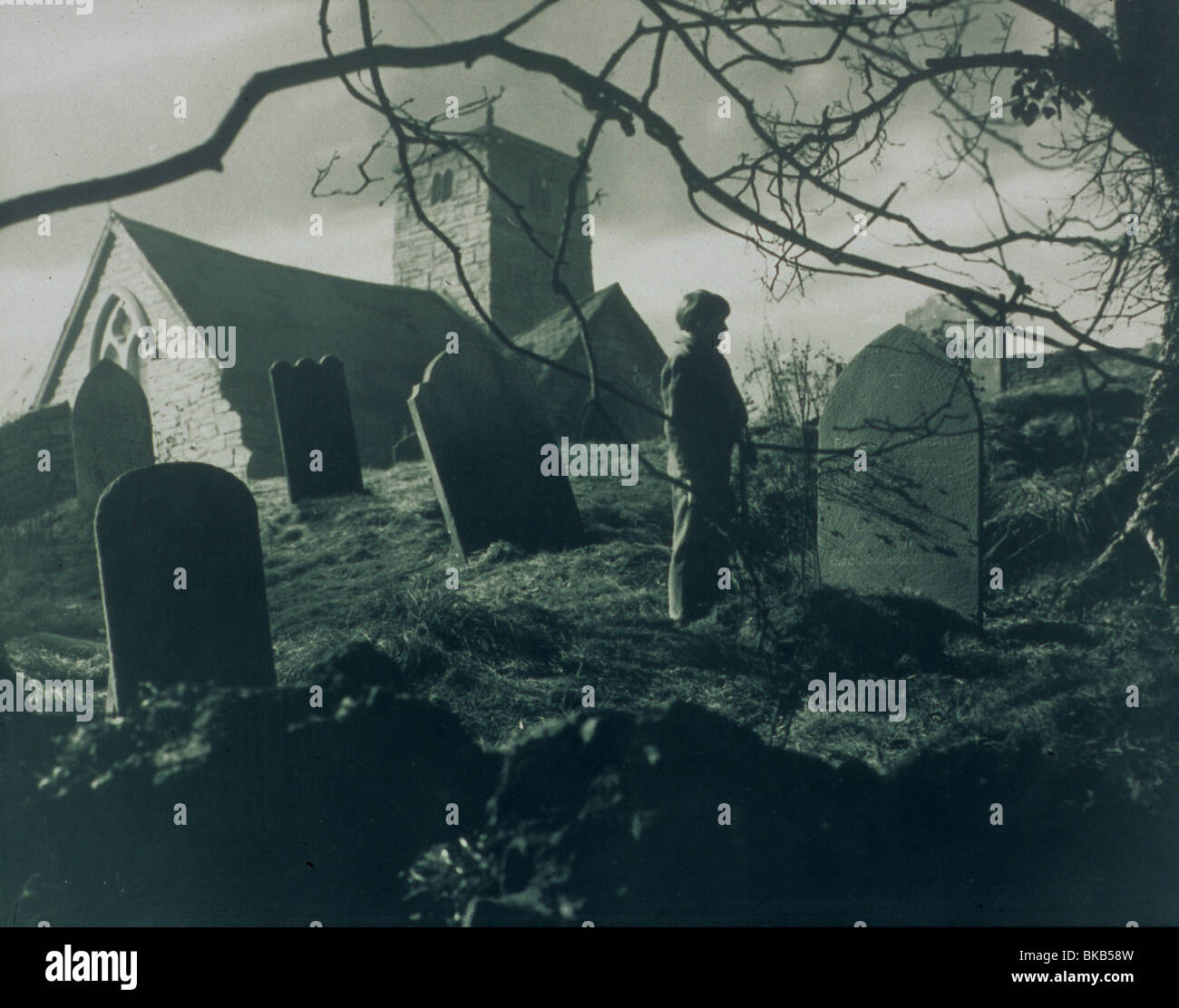 Great expectations 1946 anthony wager hi-res stock photography and ...