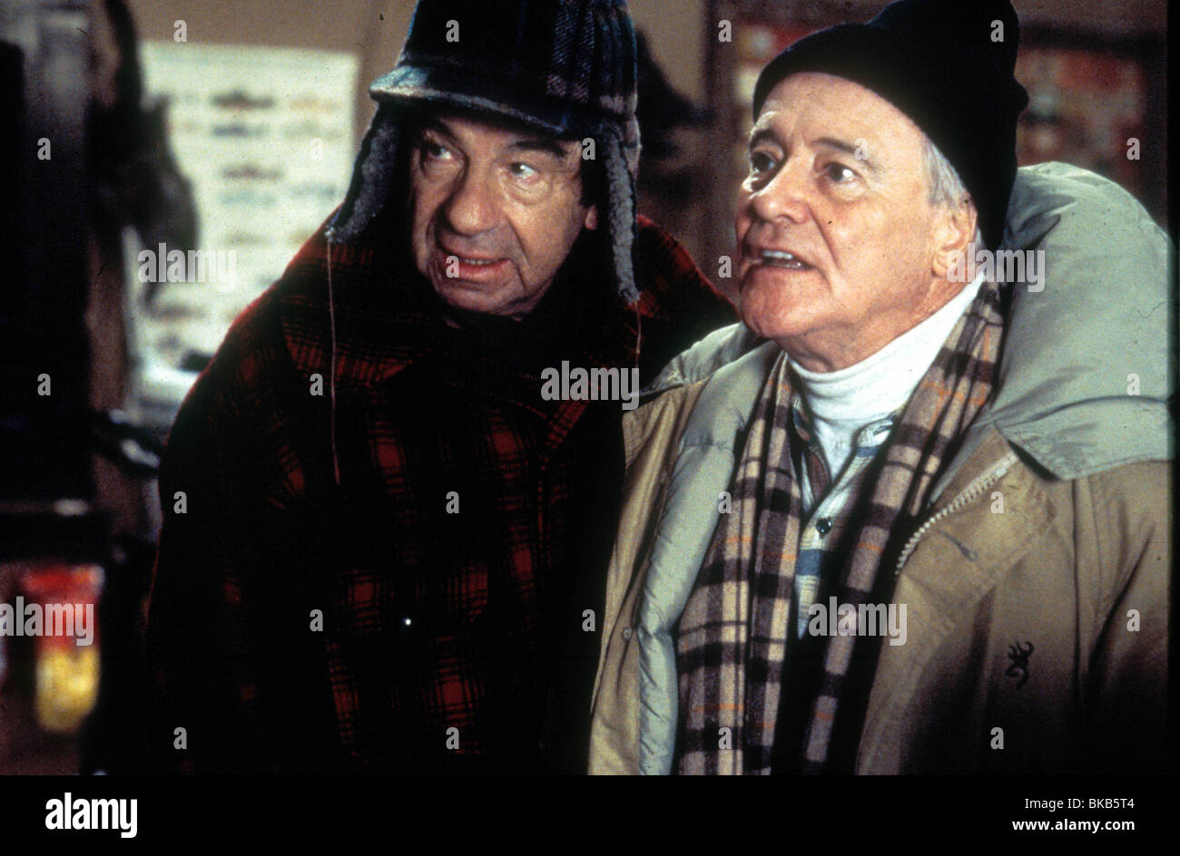GRUMPY OLD MEN (1994) WALTER MATTHAU, JACK LEMMON GYOM 068 Stock Photo ...