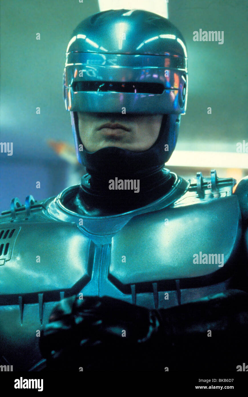 Robocop 1987 Peter Weller Stock Photos & Robocop 1987 Peter Weller ...