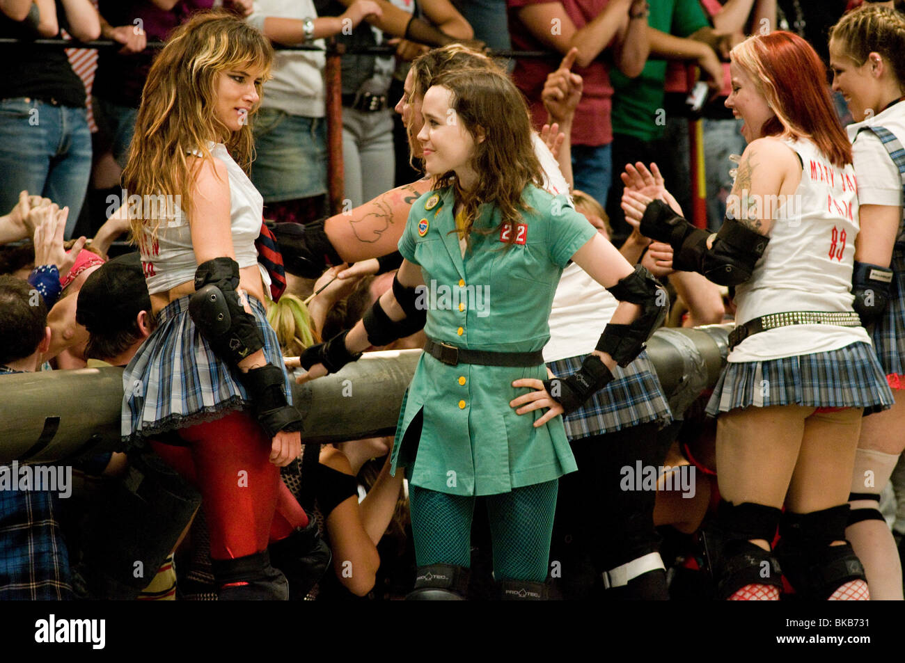 Drew barrymore juliette lewis hi-res stock photography and images - Alamy