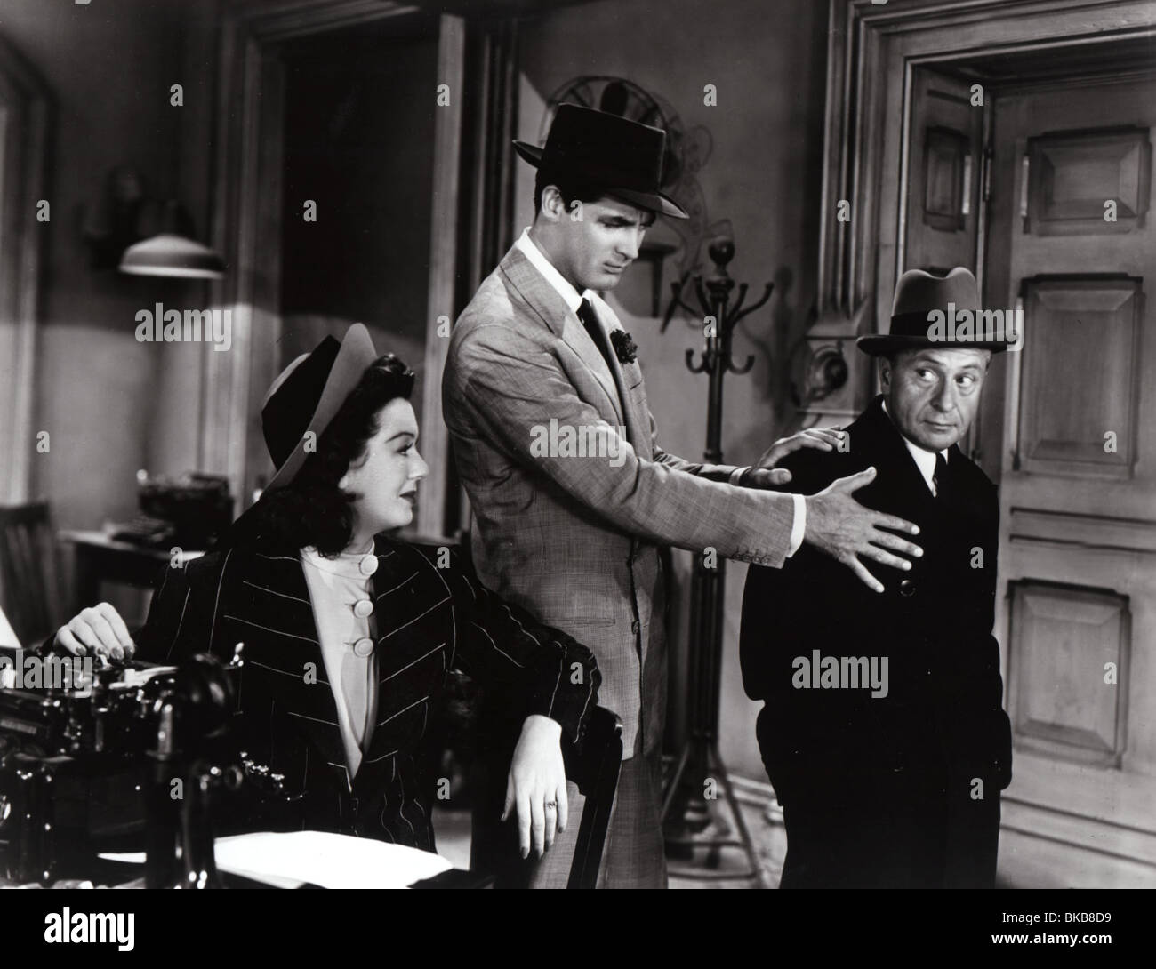 HIS GIRL FRIDAY (1940) ROSALIND RUSSELL, CARY GRANT HGFY 005P Stock ...