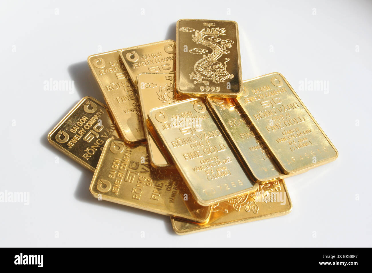 Gold bars hi-res stock photography and images - Alamy