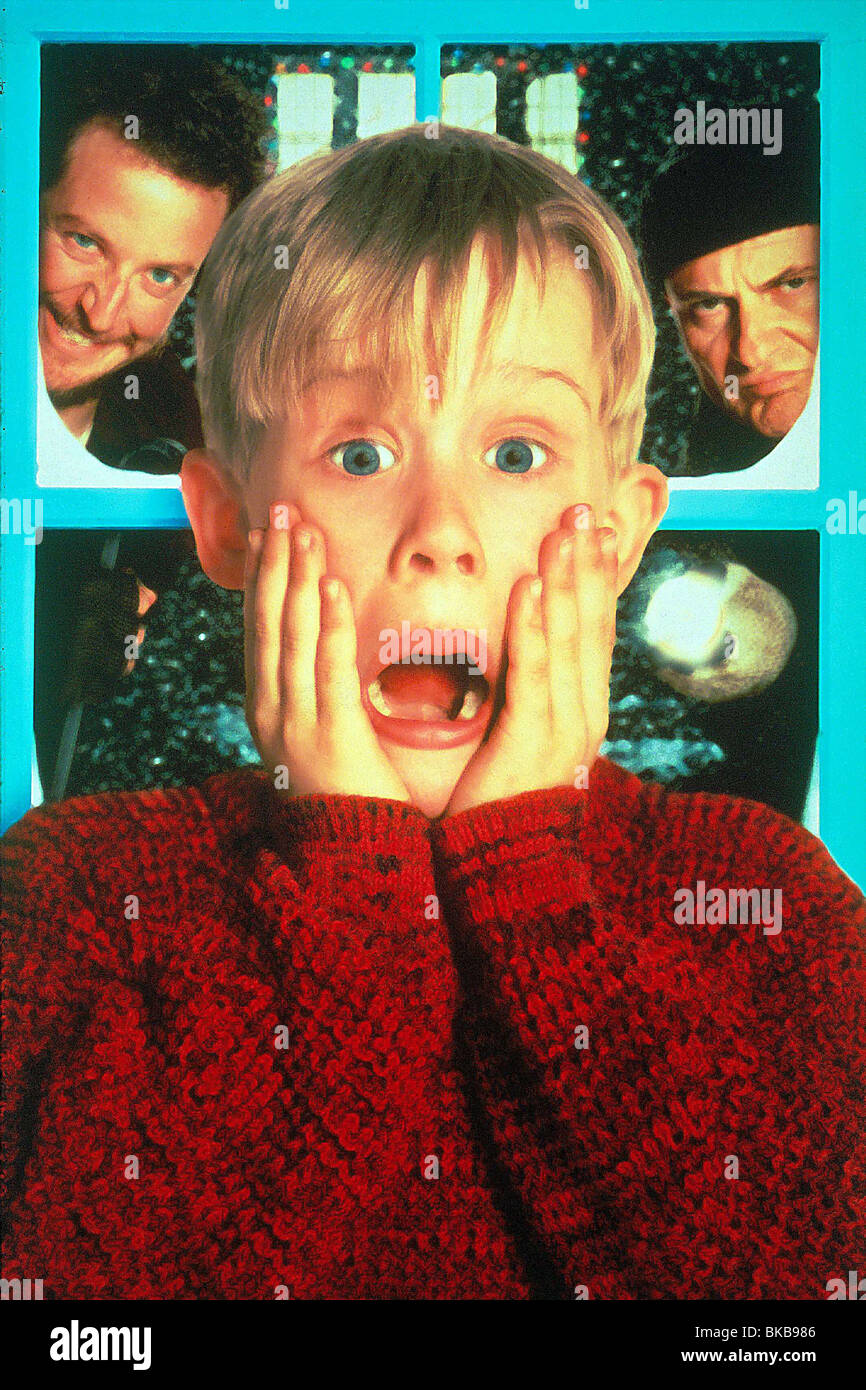 Macaulay culkin home alone hi-res stock photography and images - Alamy
