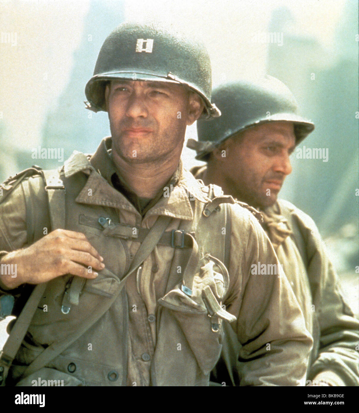 Saving private ryan 1998 tom sizemore hi-res stock photography and ...