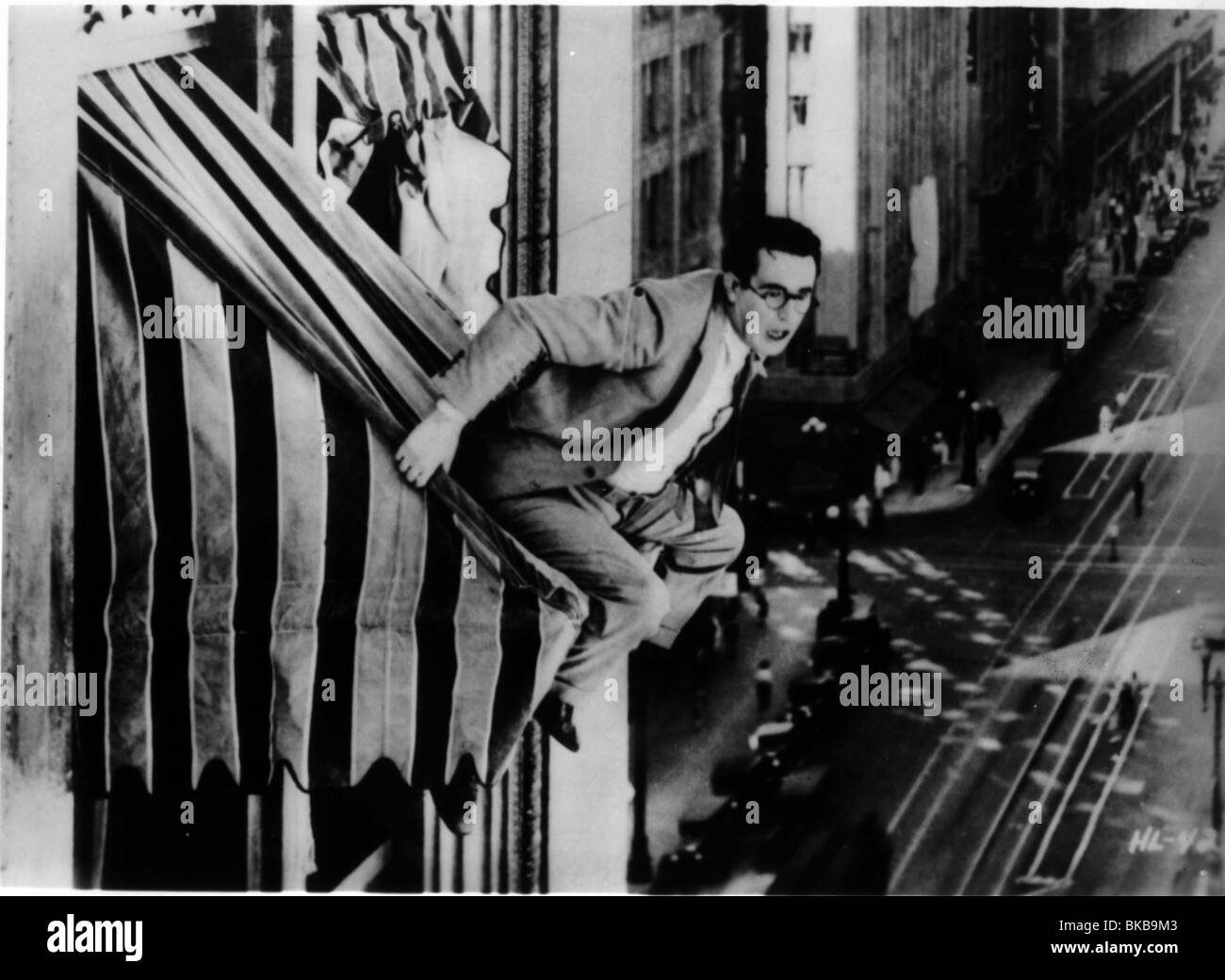 SAFETY LAST HAROLD LLOYD SAFL 003FOH Stock Photo - Alamy