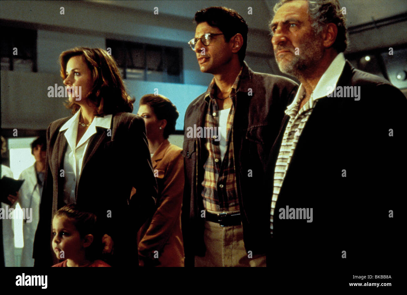 Mae whitman independence day hi-res stock photography and images - Alamy