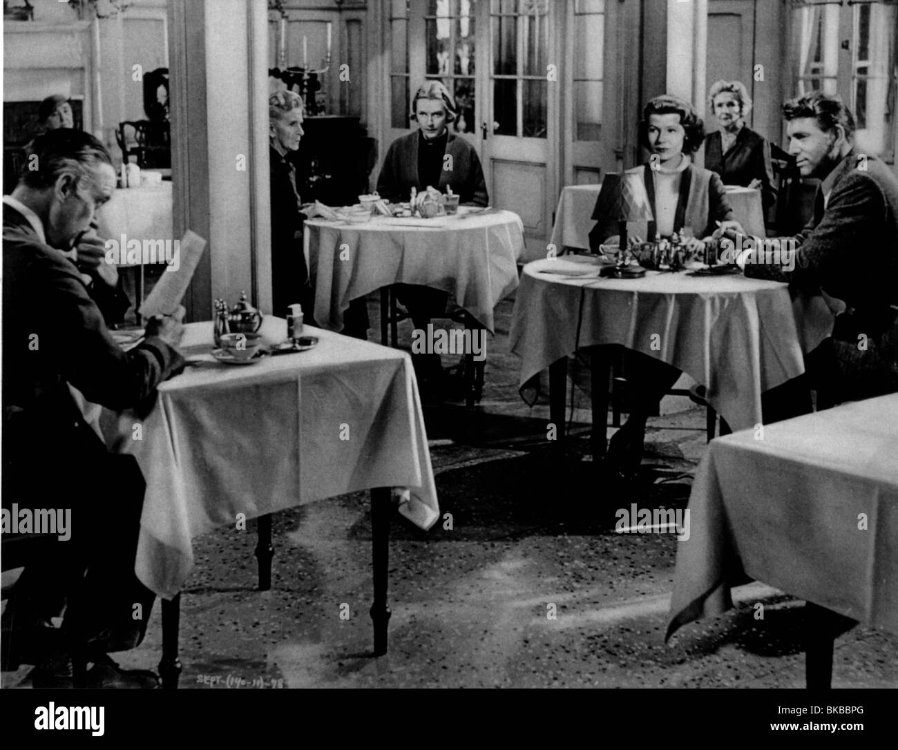 SEPARATE TABLES DAVID NIVEN,GLADYS COOPER,DEBORAH KERR,RITA HAYWORTH ...