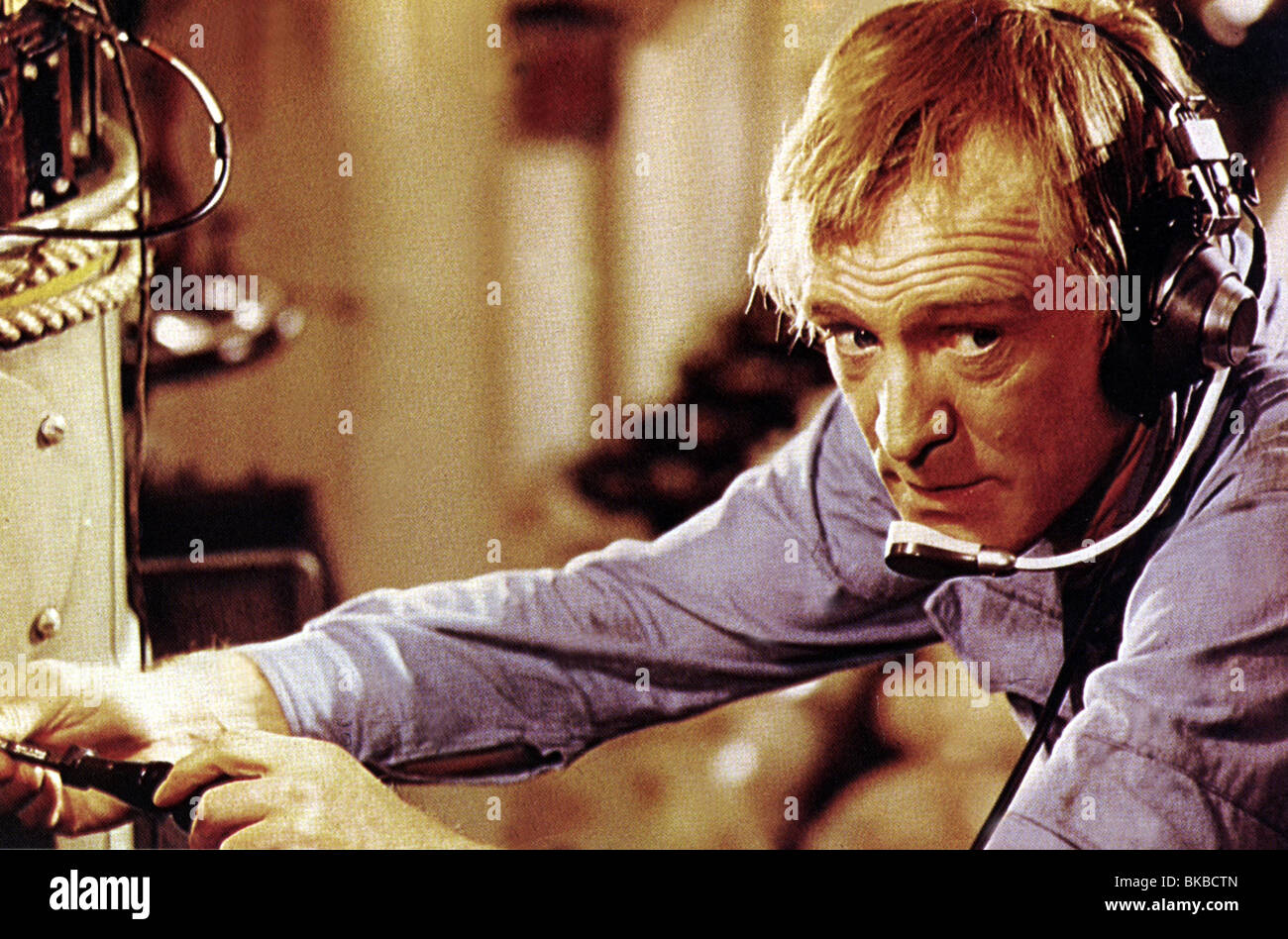 JUGGERNAUT (1974) RICHARD HARRIS HEADSET JUGT 006FOH Stock Photo - Alamy