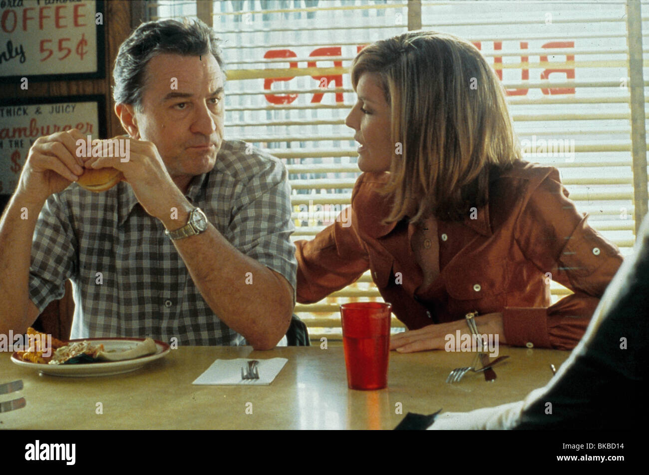 Robert de niro and rene russo hi-res stock photography and images - Alamy