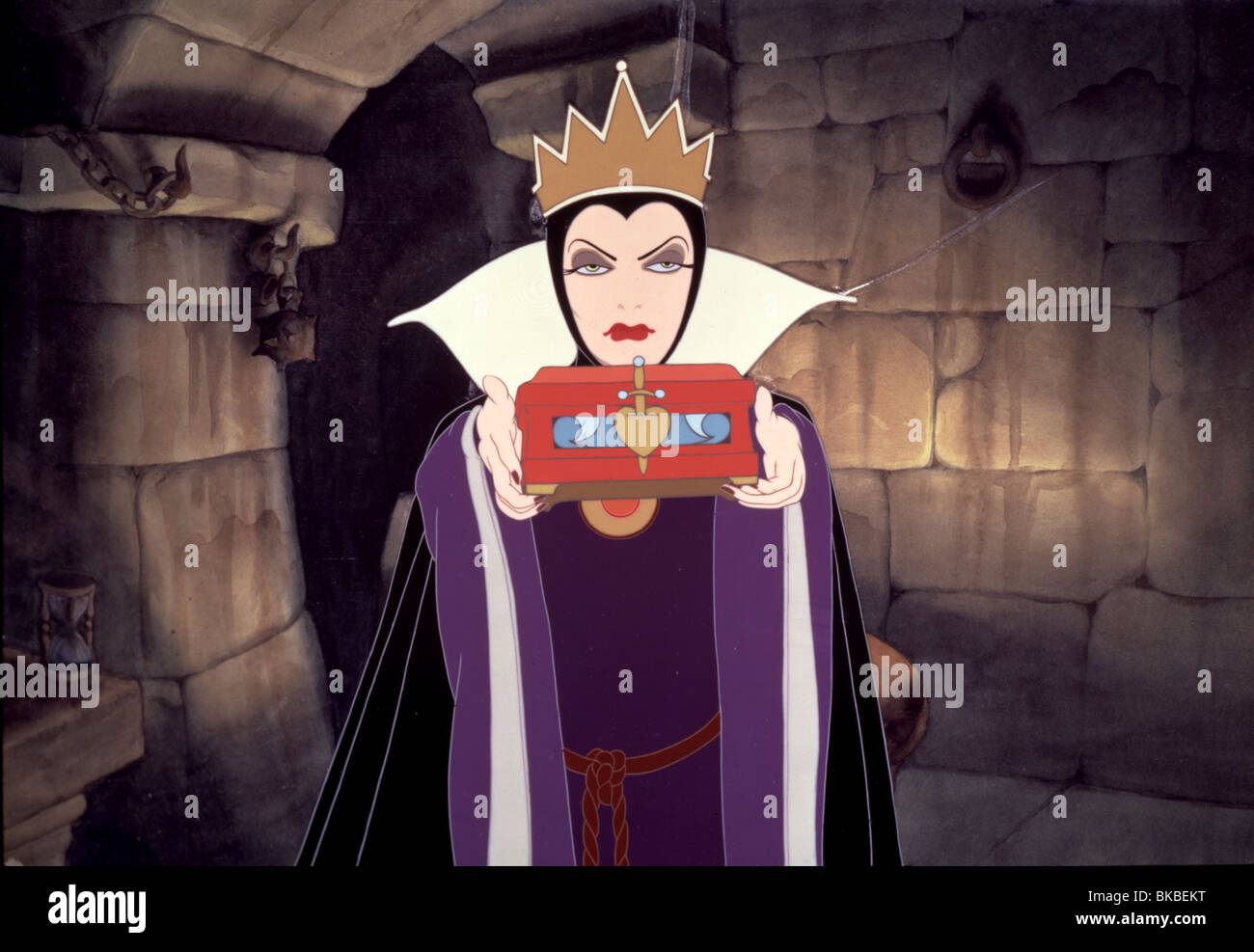 SNOW WHITE AND THE SEVEN DWARFS (1937) ANIMATED CREDIT DISNEY SSNW 005 ...
